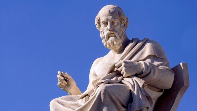 Top 15 Greatest Historians in the World You Should Know